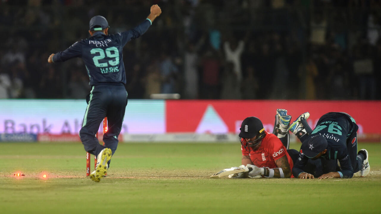 Rizwan, Rauf help Pakistan edge out England in fourth T20I