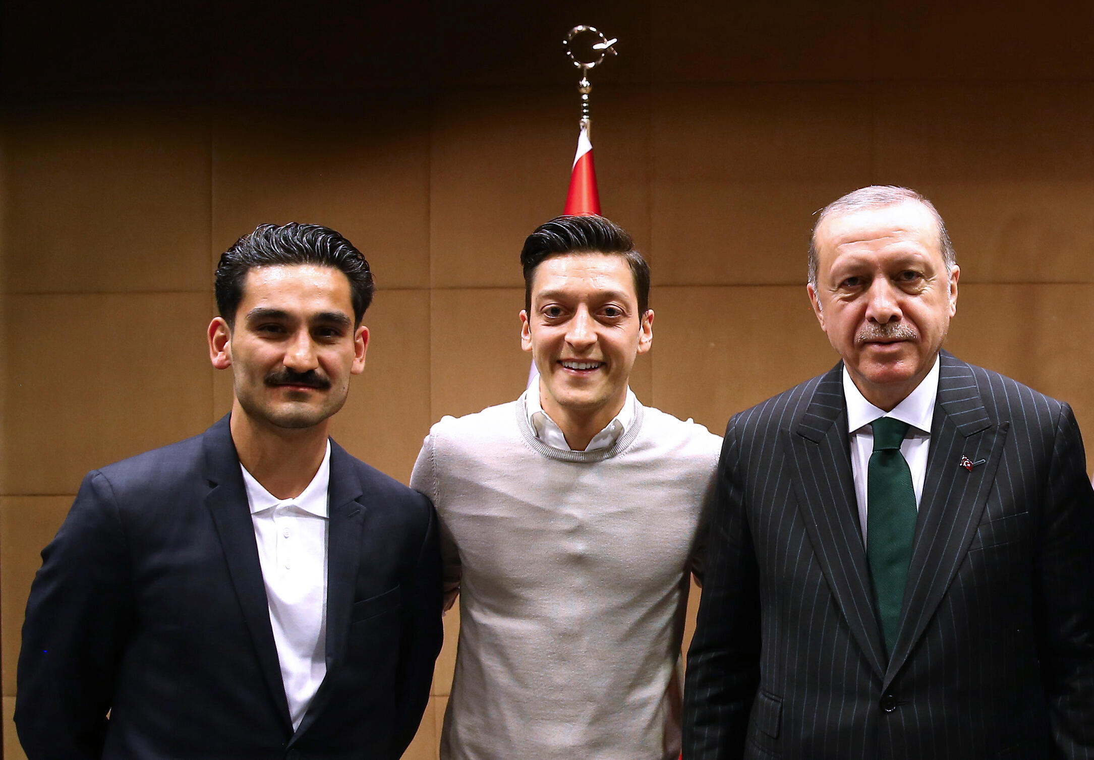 After Erdogan photo, Germany captain Gundogan up for 'special' Turkey clash