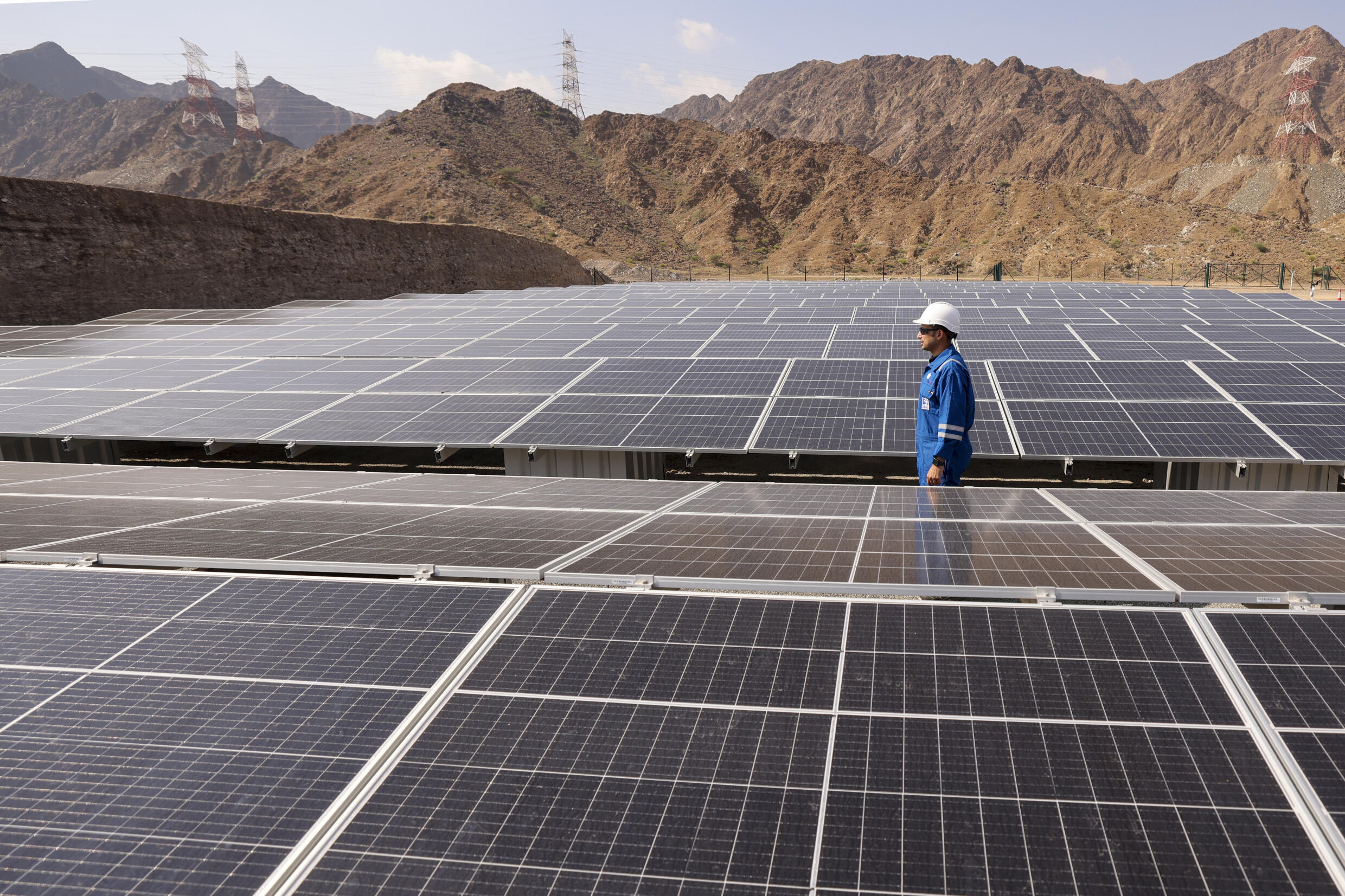 UAE to pump CO2 into rock as carbon capture debate rages