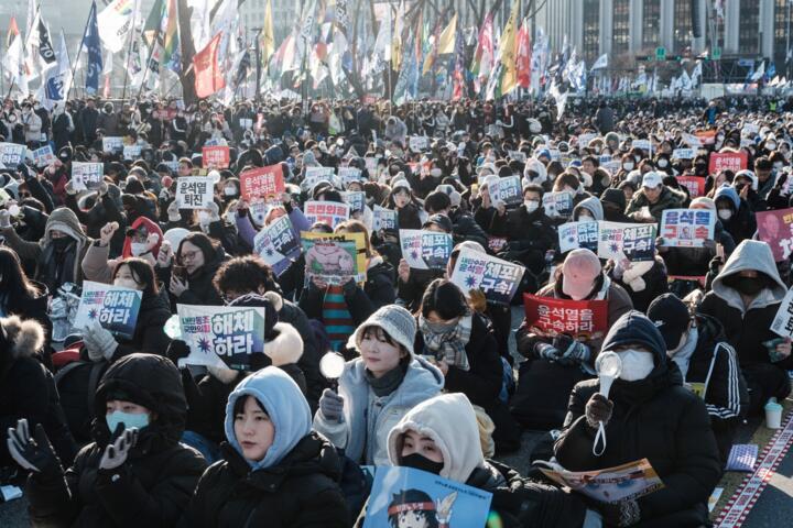 Thousands of South Koreans protest in rival rallies as impeached Yoon ...