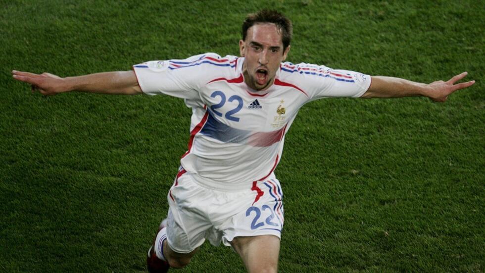 Football : Franck Ribéry, artiste formidable et sulfureux, tire sa ...