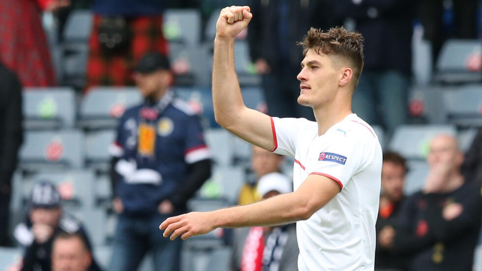 Schick scores from nearly 50 yards to help Czech Republic beat Scotland 2-0