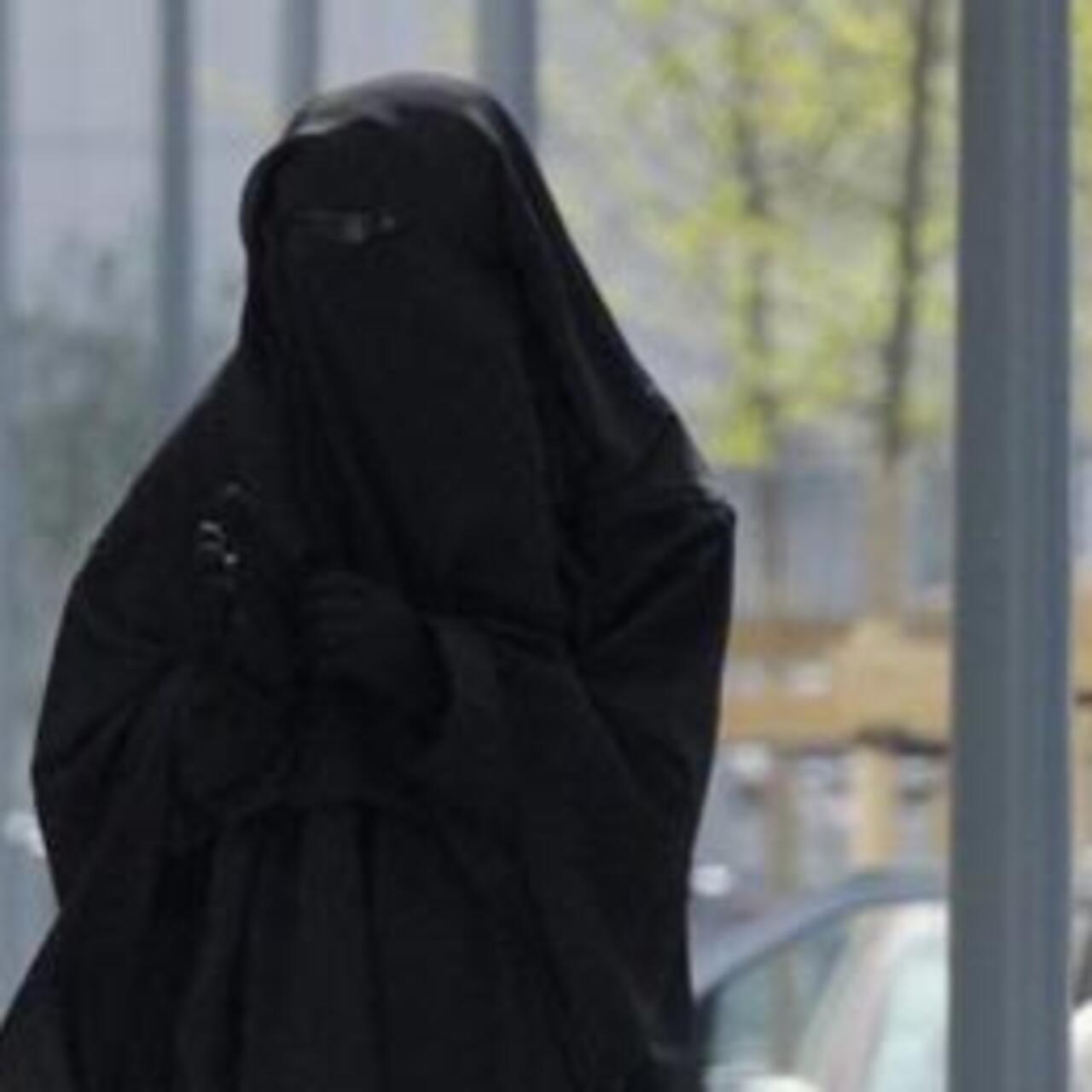 Muslim Women Niqab