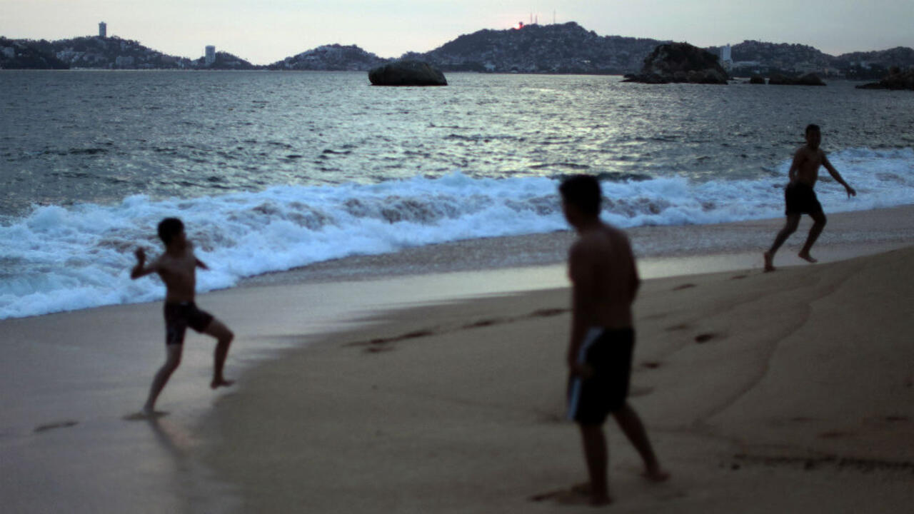 Acapulco violence scaring off US spring breakers