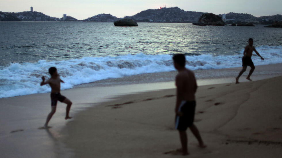 Acapulco violence scaring off US spring breakers