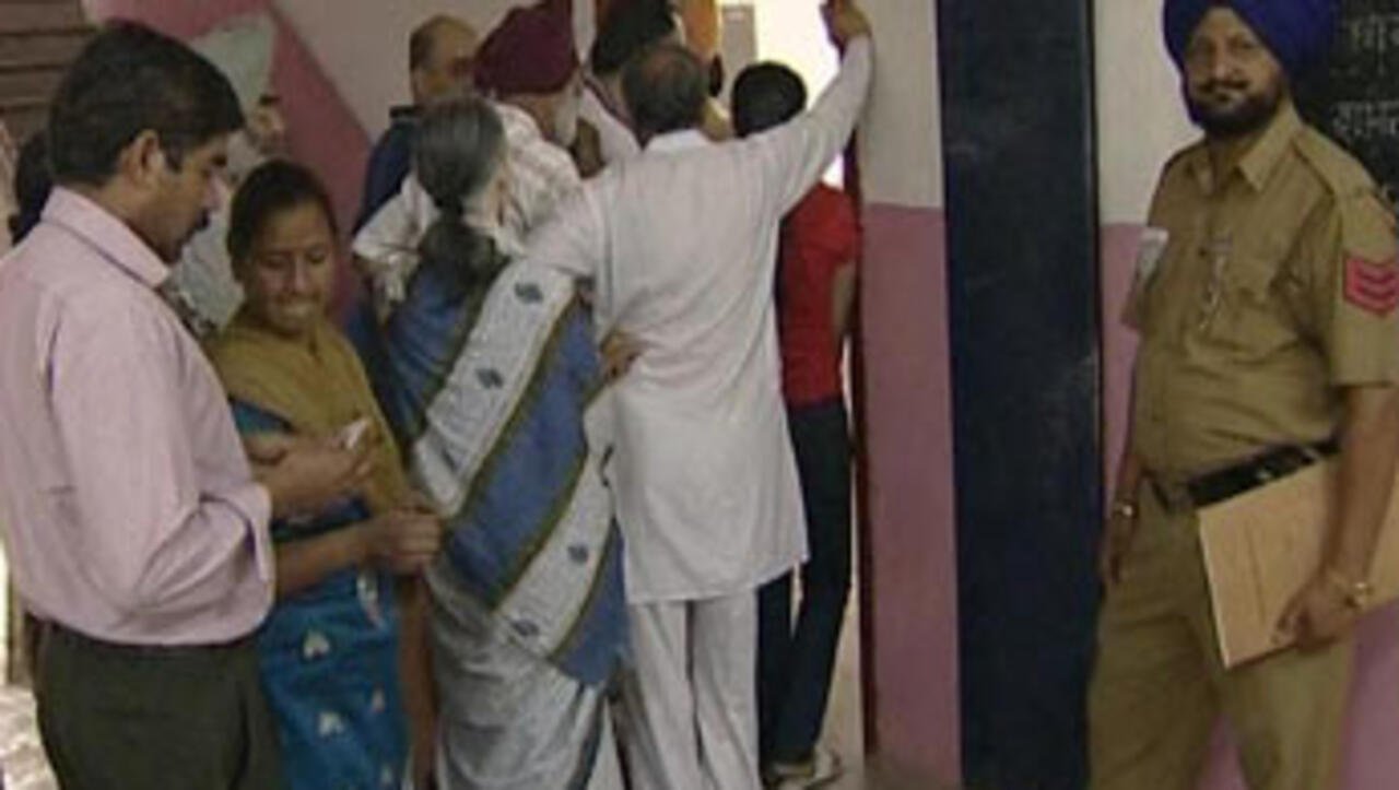 Final phase of election opens