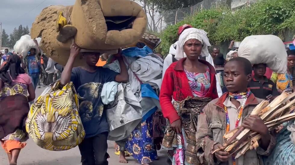 Combats dans l'est de la RD Congo : fuite de milliers de déplacés ...