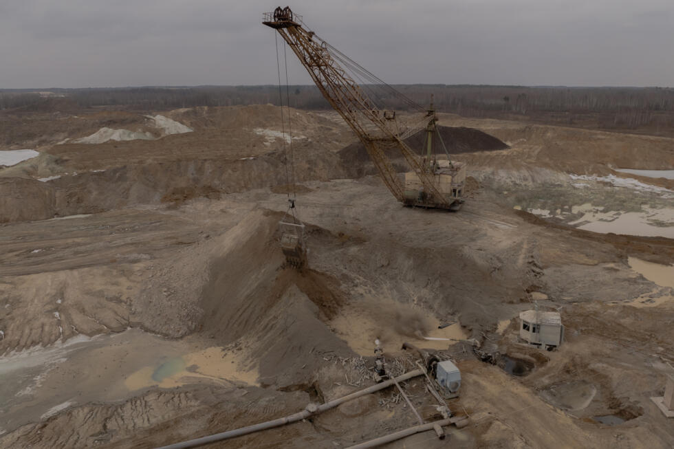 Ukraine titanium mine hopes US deal will bring funds