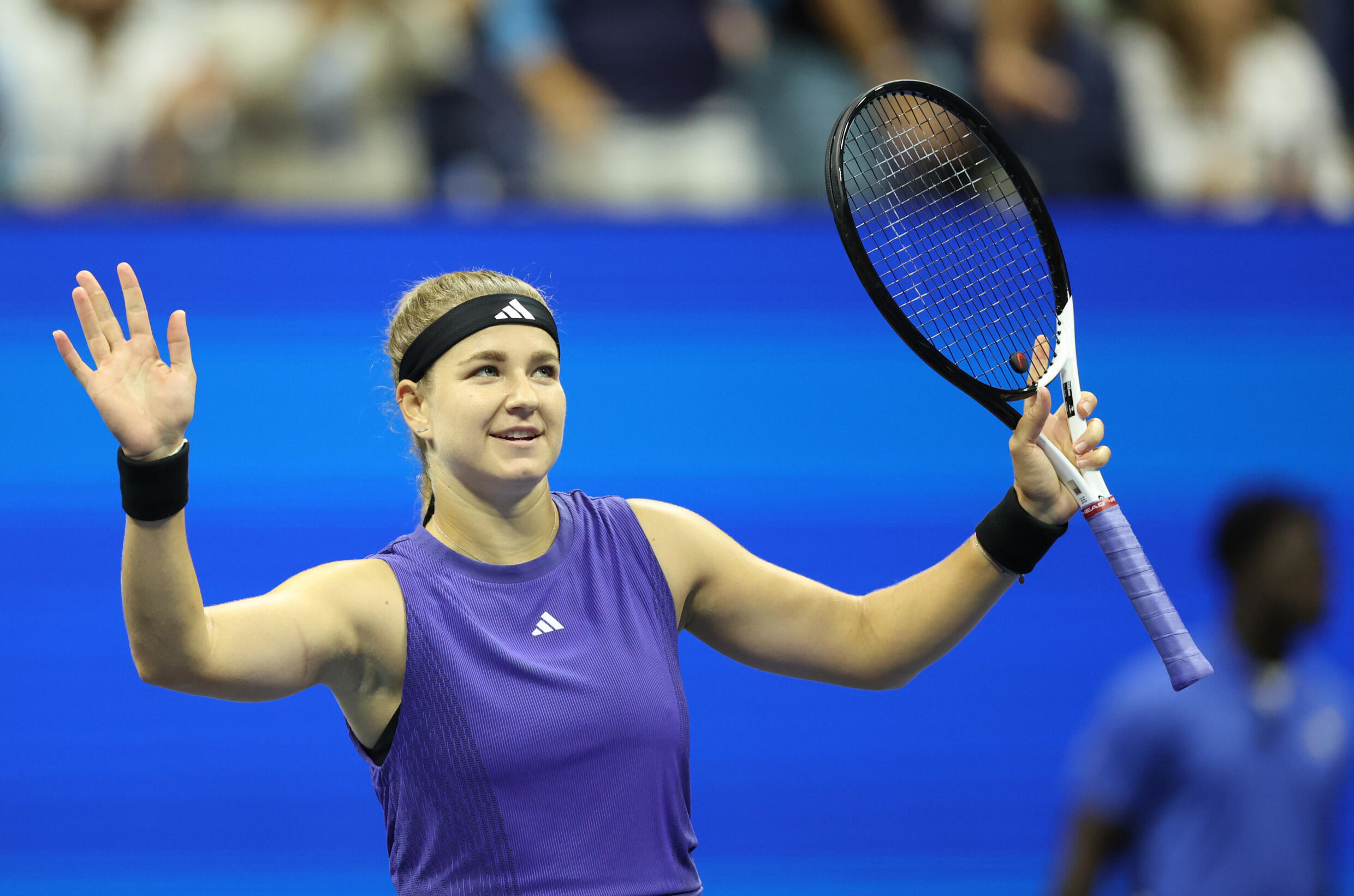 Two-time champion Osaka falls to Muchova at US Open