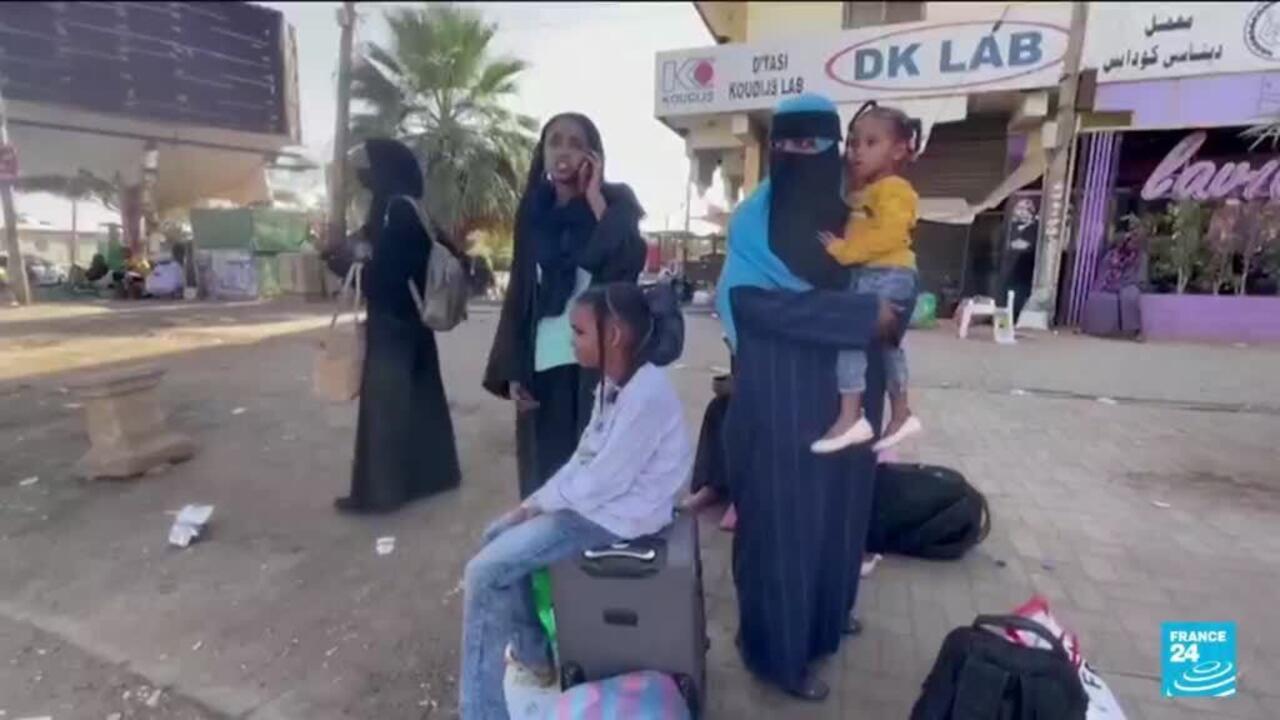 Soudan : face aux combats incessants, des milliers de civils fuient ...