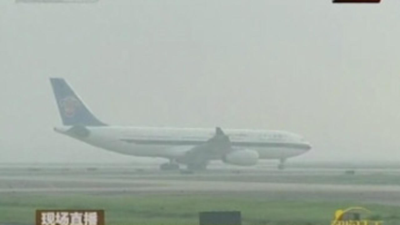 First direct flight fom China in 59 years lands in Taiwan