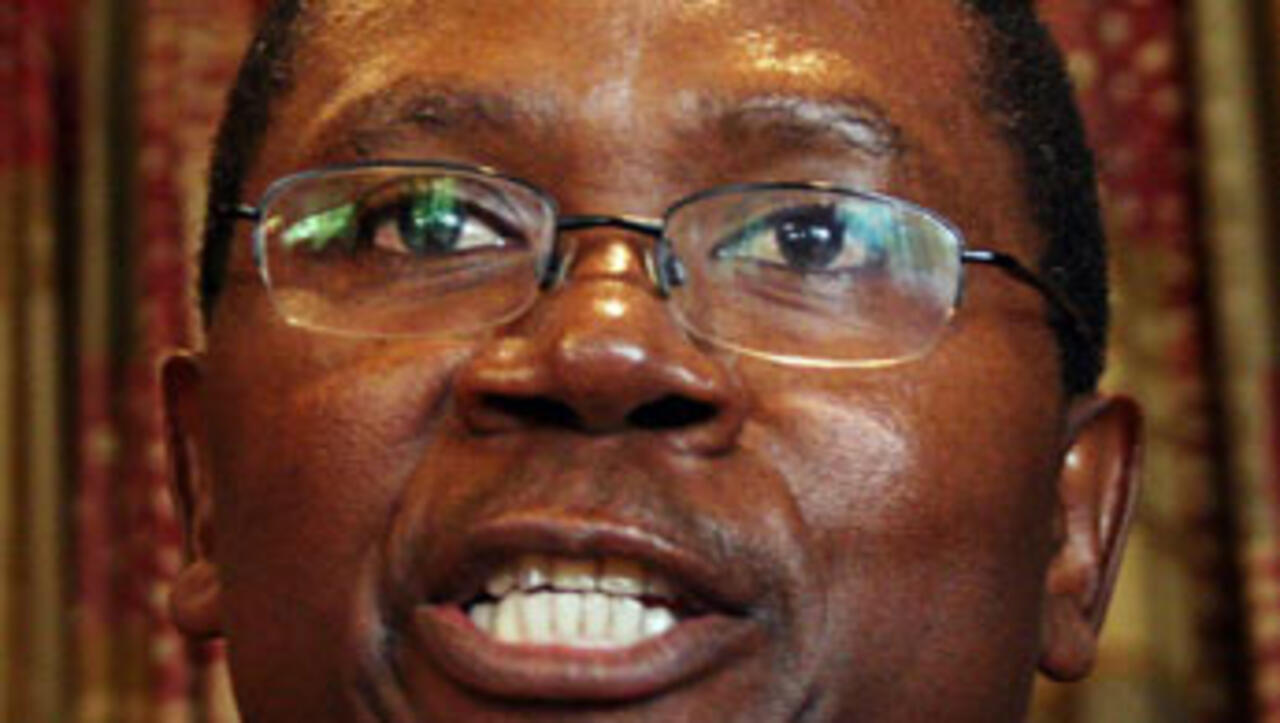 Makoni to challenge Mugabe