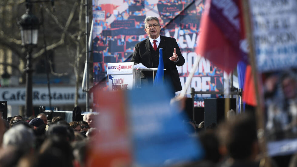 French far-left candidate Mélenchon rallies on lower retirement age ...