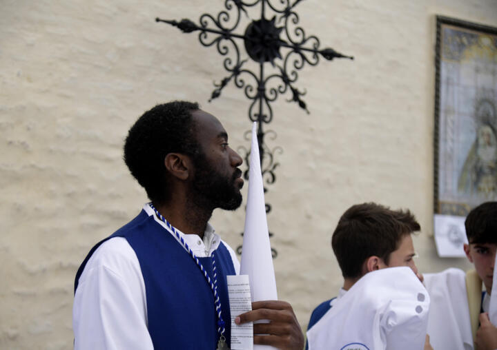 In Spain, brotherhood set up by slaves marches at Easter