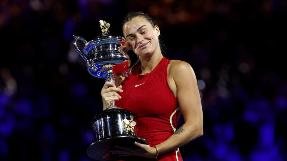 La bielorrusa Aryna Sabalenka gana el Abierto de Australia y defiende su título