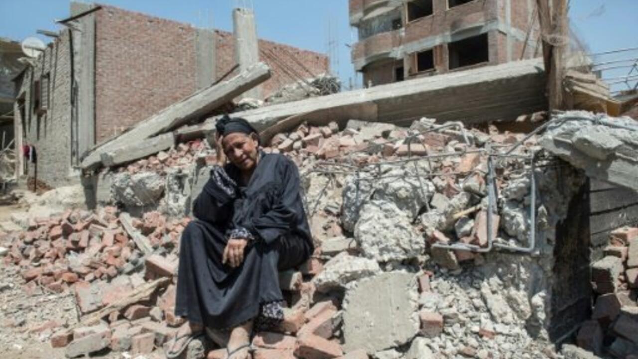 Cairo's poor fight back against government relocation efforts