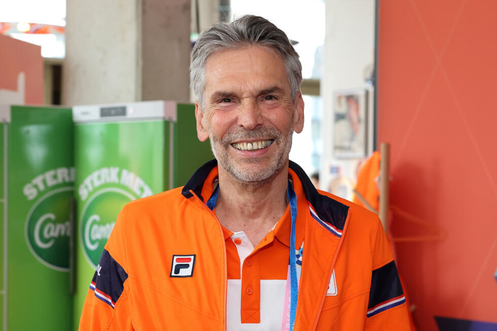 Dutch PM risks early ejection from fire hazard office