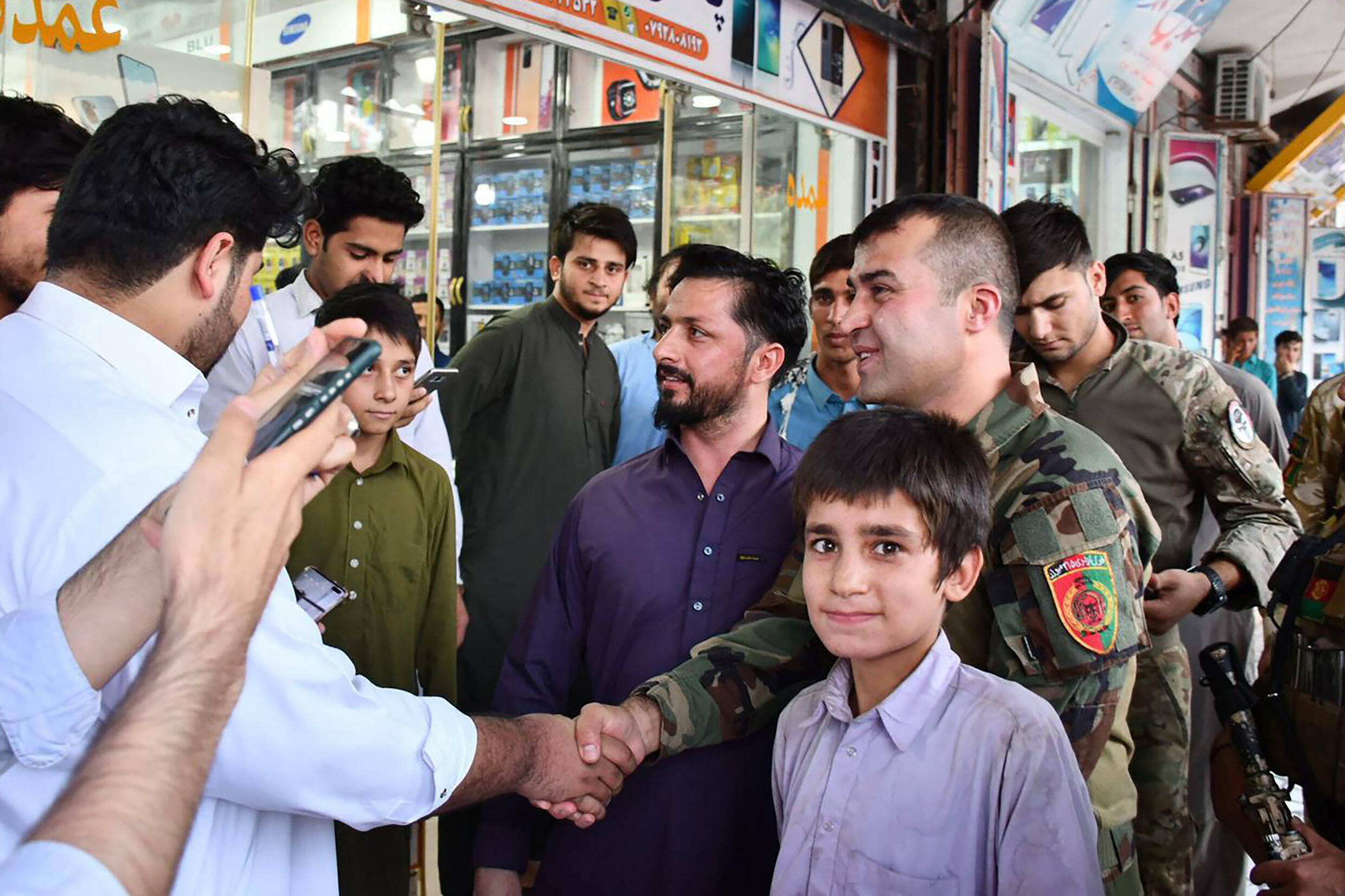 Young Afghan general takes fight against Taliban to social media ...