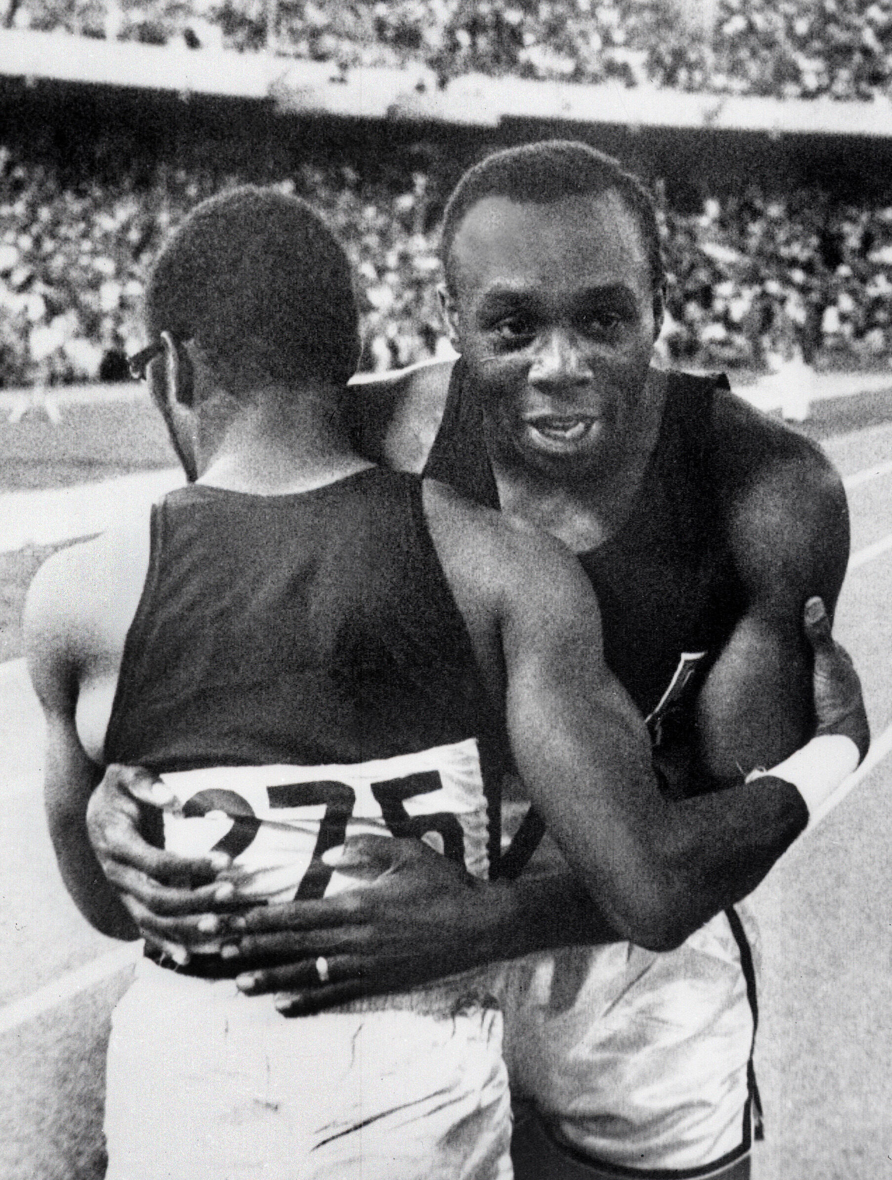 Jim Hines, first sprinter under 10 secs, dies aged 76