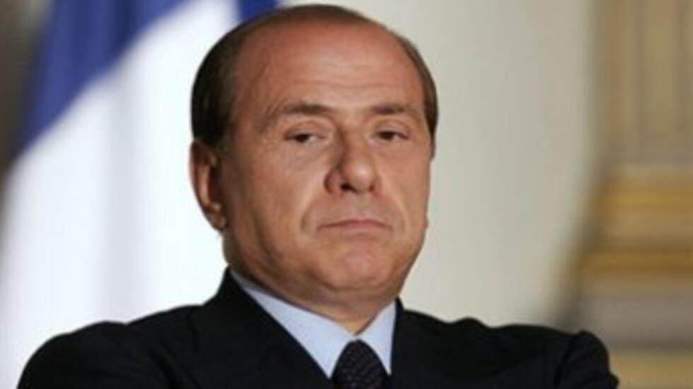 Rubygate : "Silvio Berlusconi est bel et bien fini en politique"