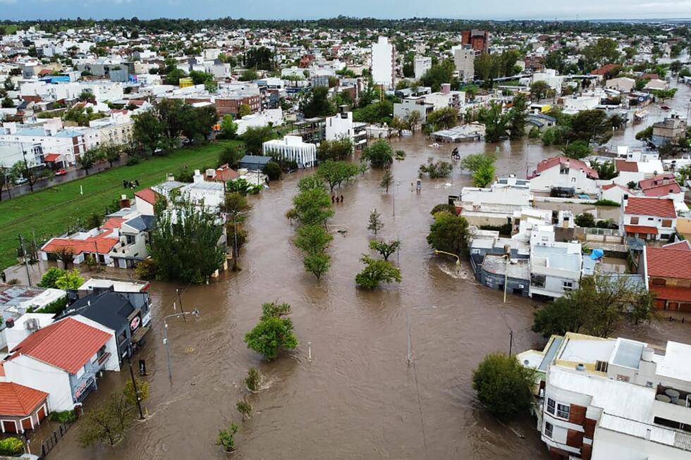 Argentine: 13 morts dans les pluies torrentielles qui ont dévasté Bahia Blanca