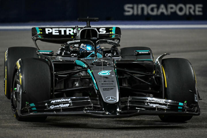 F1: Russell s'impose à Singapour devant Verstappen, McLaren titrée dans la tempête