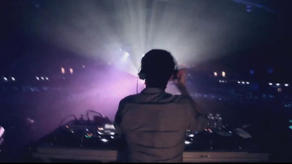 Music Show: Electro star Agoria stays 'Up All Night' - arts24