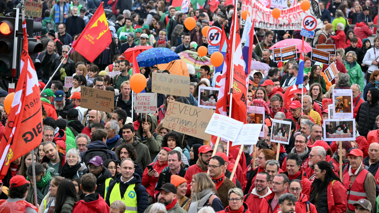 Tens of thousands march in Brussels against austerity plans