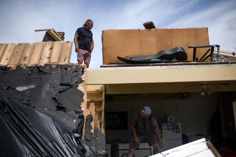 Eight killed after Beryl sweeps across US