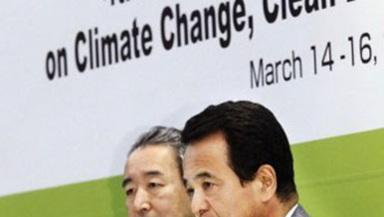 Top polluters split on climate change