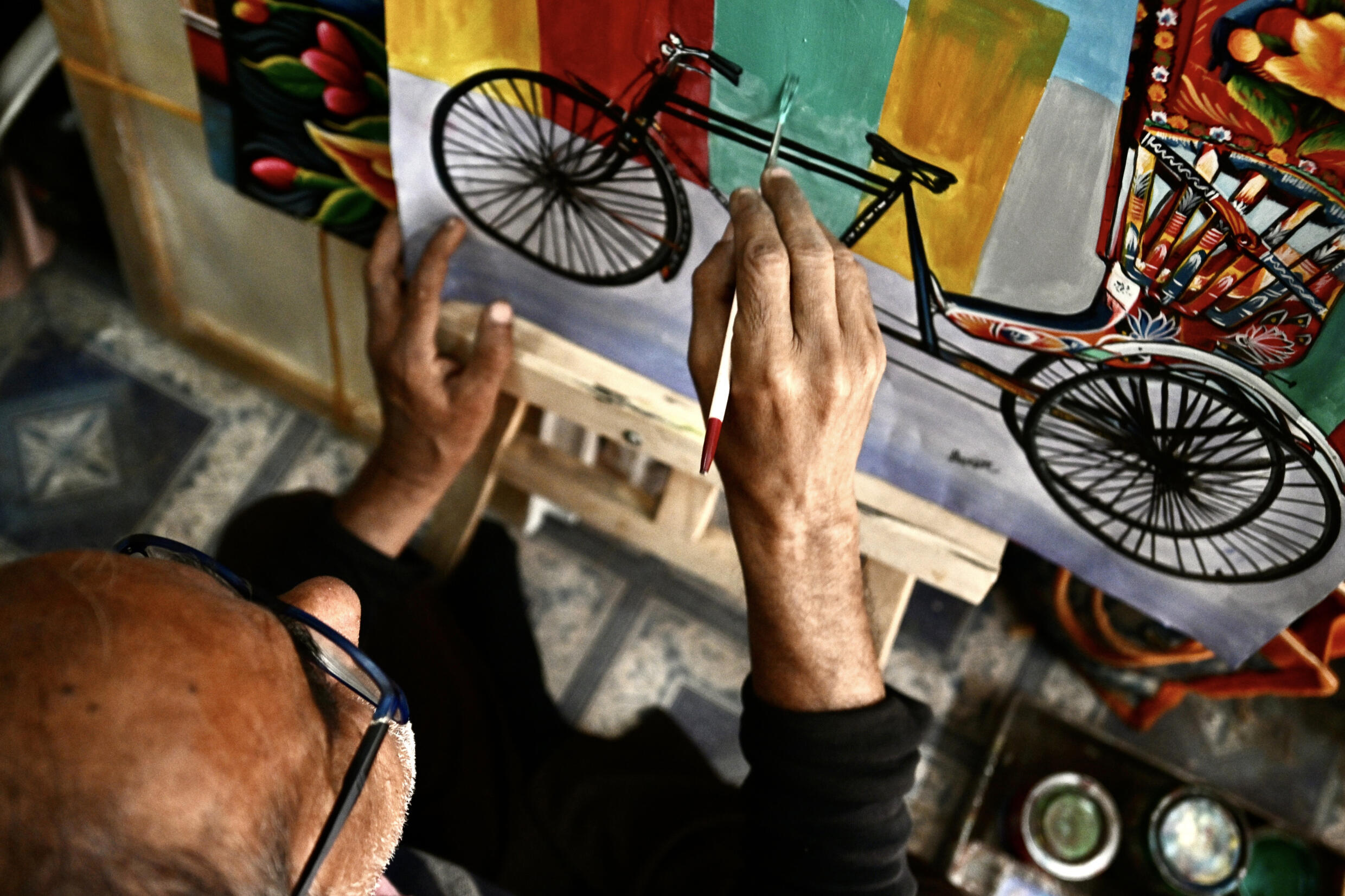 Fading colours: Bangladesh's threatened rickshaw art