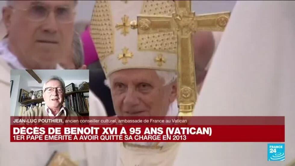 Les funérailles de Benoît XVI, un rite bouleversé par la renonciation de l'ancien pape