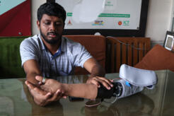 Wounded Bangladesh protesters receive robotic helping hand