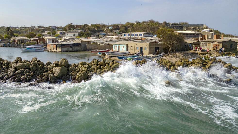 Global sea levels jumped due to El Nino and warming climate, says NASA