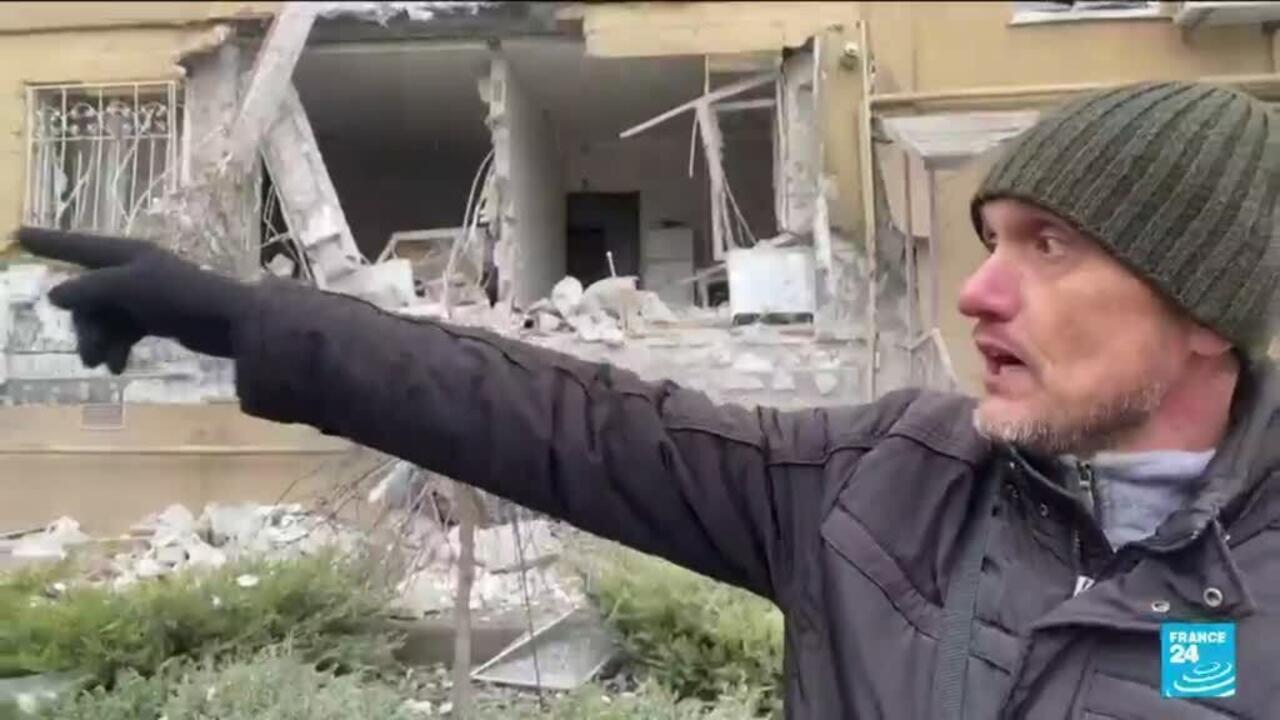 Russian shelling of Kherson leaves at least three dead - France 24