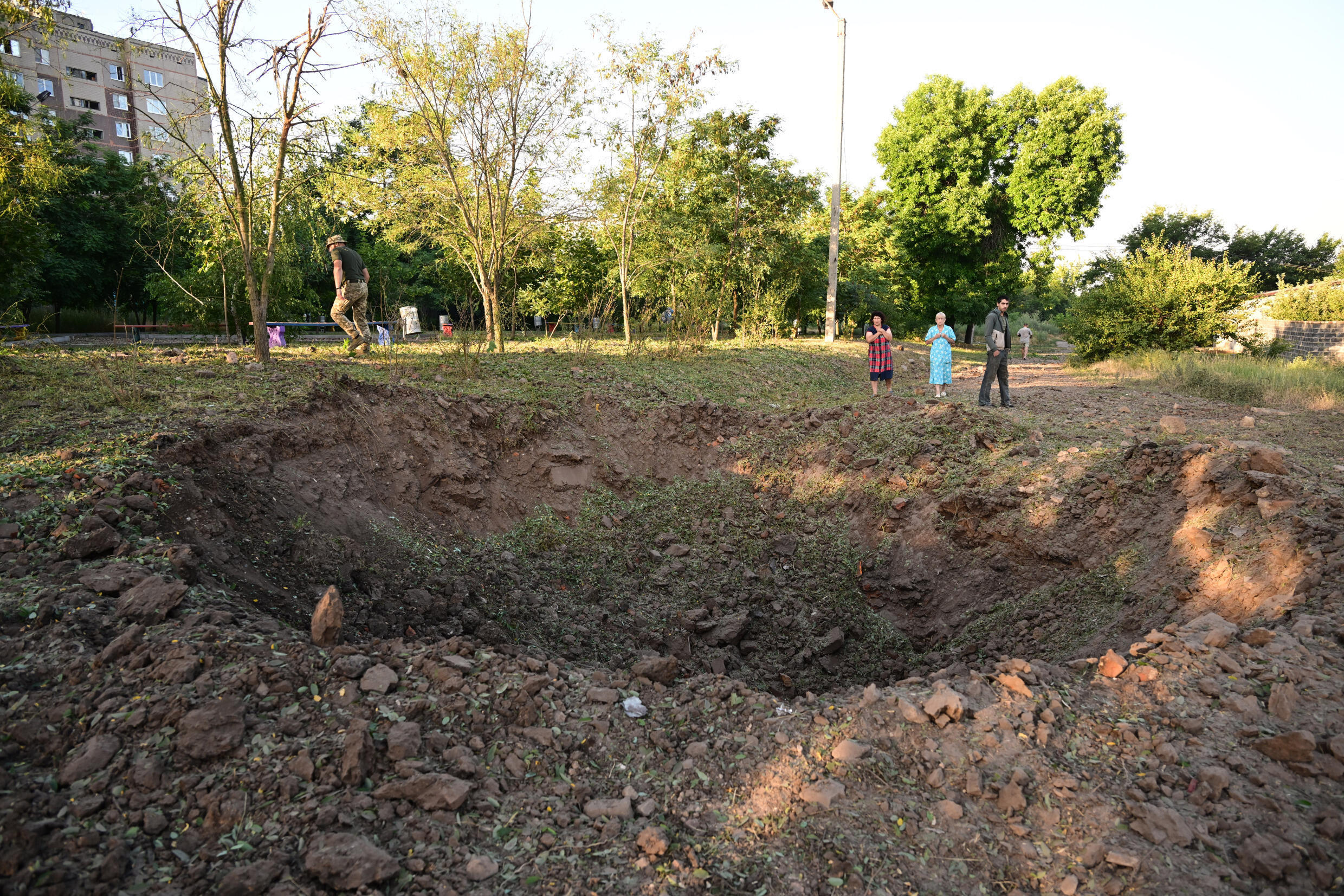 'Relentless' Russian shelling in east Ukraine as US promises new aid