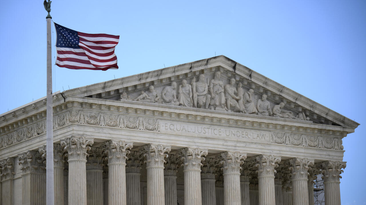 US Supreme Court to hear migrant asylum claim case