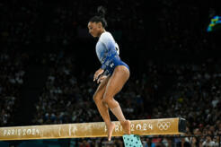 Biles wins silver in final Olympics competition after beam fall - France 24