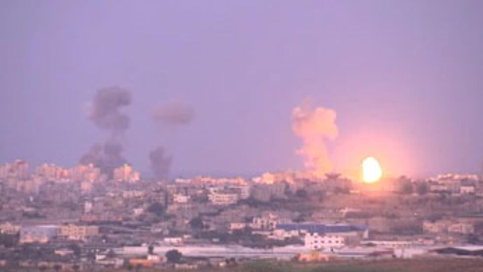 Hamas targets Jerusalem as Egypt backs Gaza