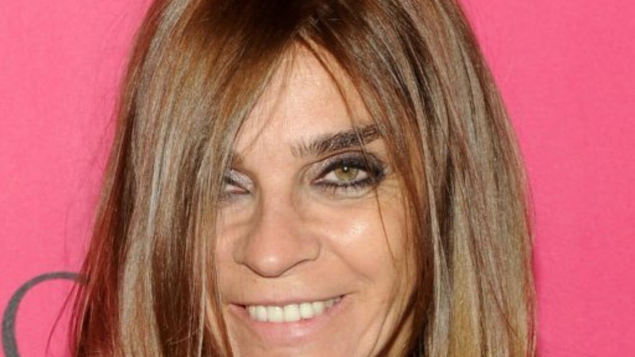 Top editor of French Vogue resigns