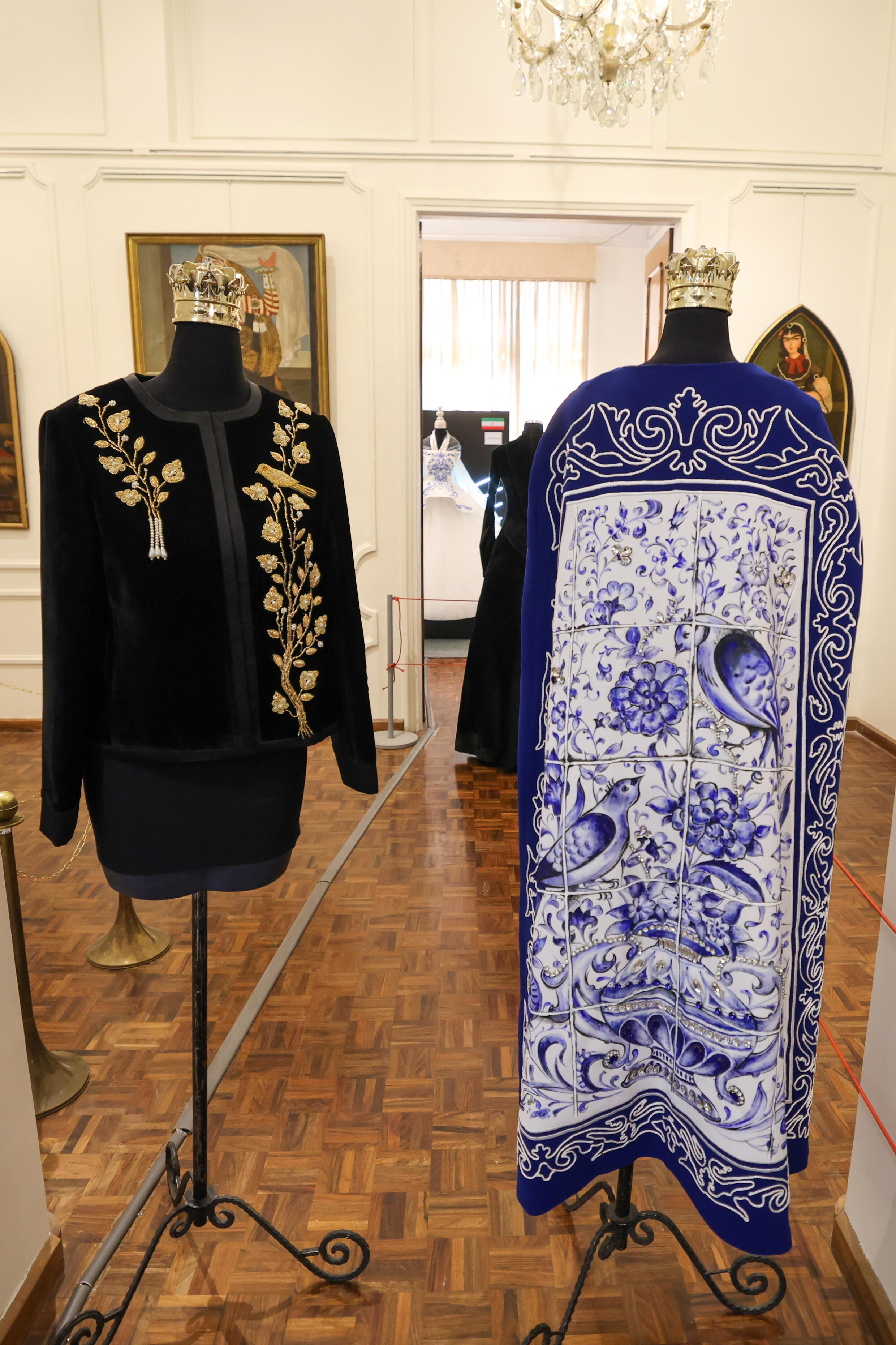 Iran plays on colour at fashion exhibition