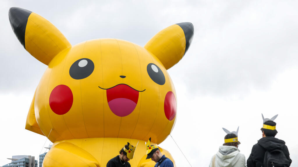 Thieves steal Pokemon cards in armed robbery at US store