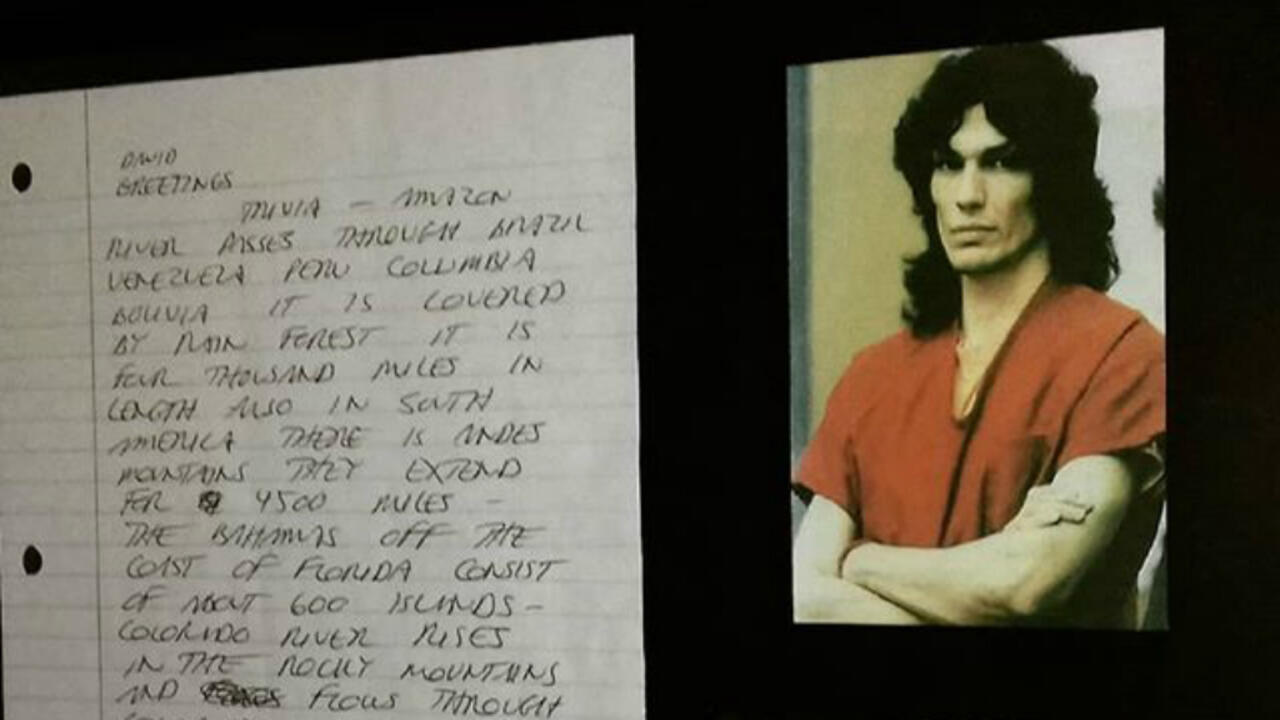 "Murderabilia" : quand les tueurs en série font recette - France 24