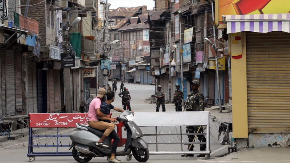Exclusive report: lockdown in Kashmir - Reporters