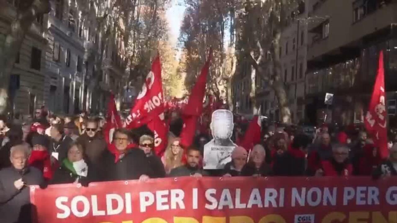 Italia: manifestaciones contra el proyecto de presupuesto para 2026 de Giorgia Meloni - France 24