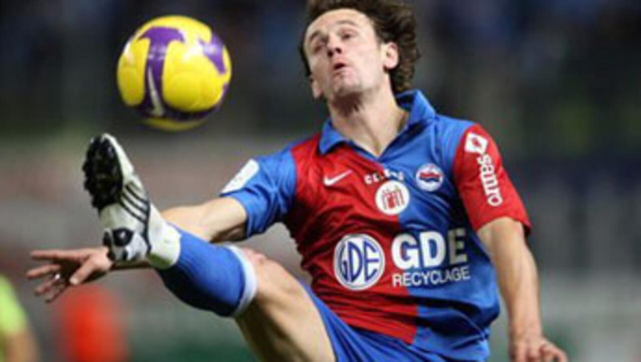 Le buteur Steve Savidan va mettre un terme à sa carrière - France 24