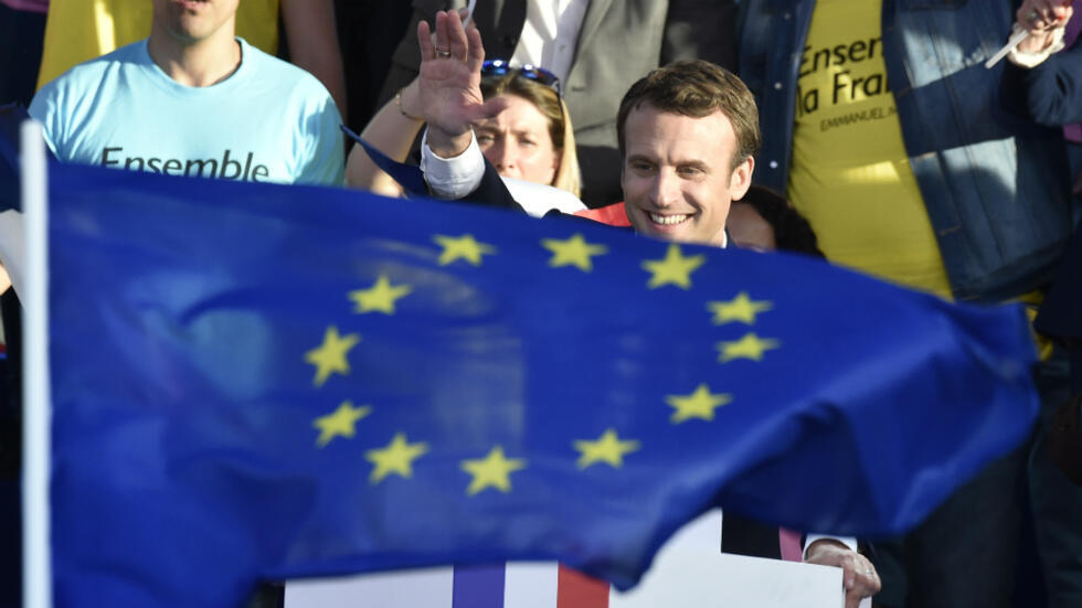 Macron makes his mark in Germany ahead of meeting with Merkel