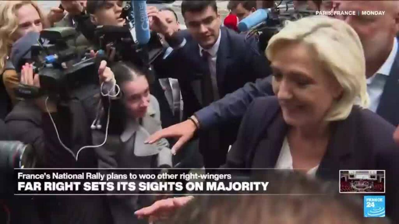 Macron's 'dream to isolate' extreme left, right with 'centrist majority ...