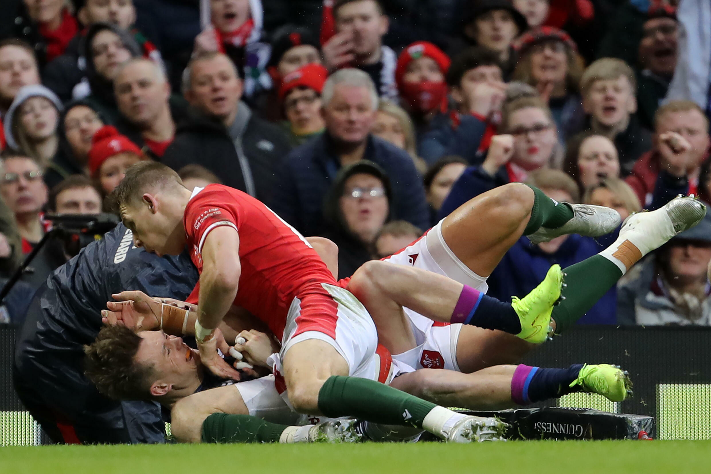 Biggar stars as champions Wales edge Scotland in Six Nations
