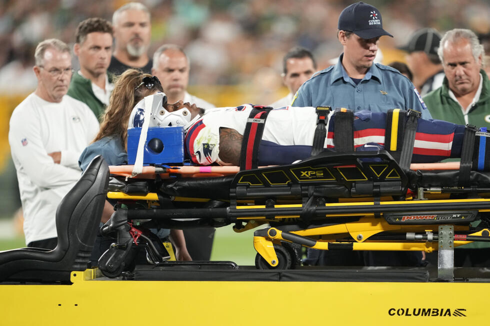 Scary injuries to Bucs' Wolford, Pats' Bolden mar NFL pre-season games